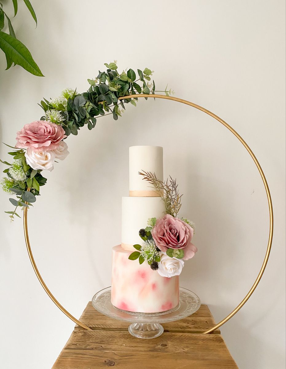 Cake hoop: come decorare la torta nuziale con originalità Cakes - The ...